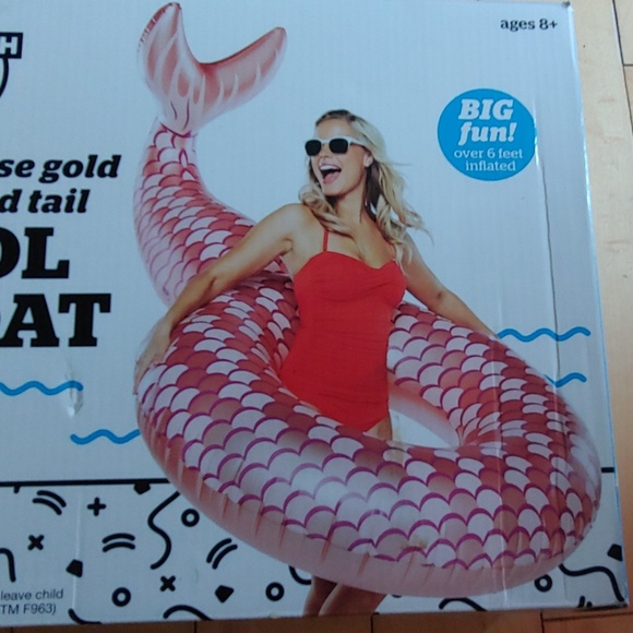 bigmouth | Other | Bigmouth Giant Rose Gold Mermaid Tail Pool Float ...